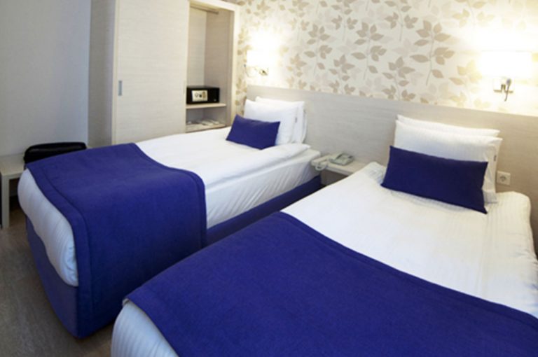 Walk In Hotels – Walk In Hotels